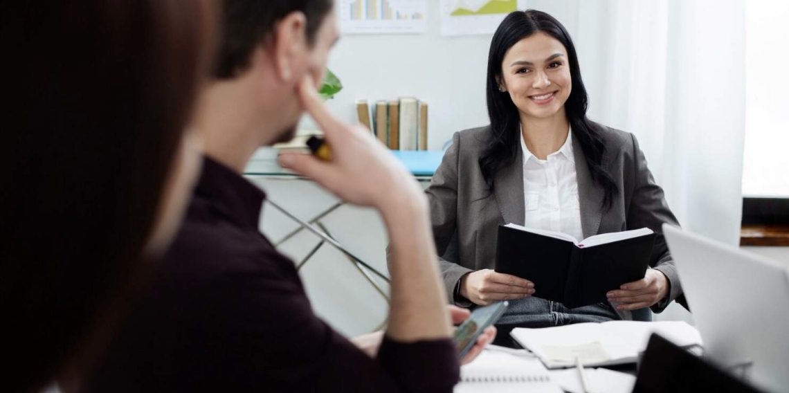 Posisi HR Manager: Peran, Tugas, Job Desc, dan Gaji - HRnesia