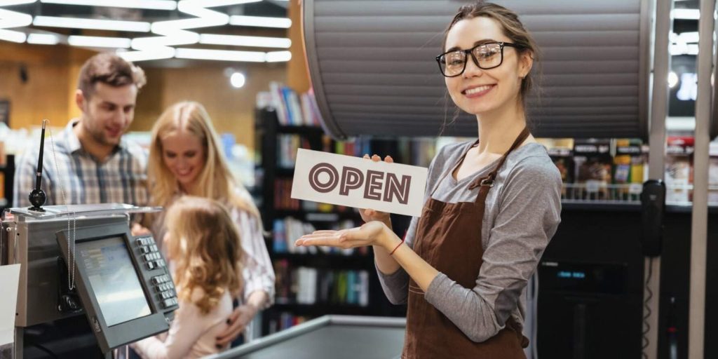 Apa Itu Kasir: Tugas, Job Desk, Kualifikasi, Gaji, Skills, dll - HRnesia